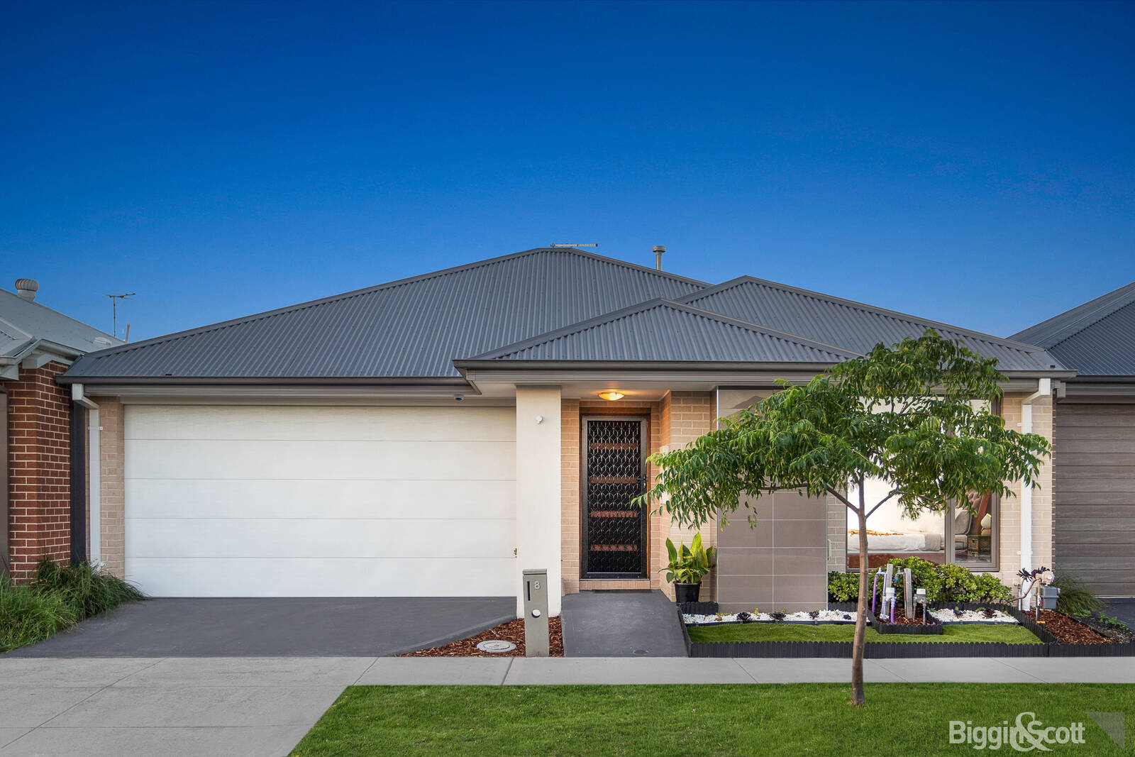 Biggin & Scott - 8 Angove Street, Craigieburn 3064