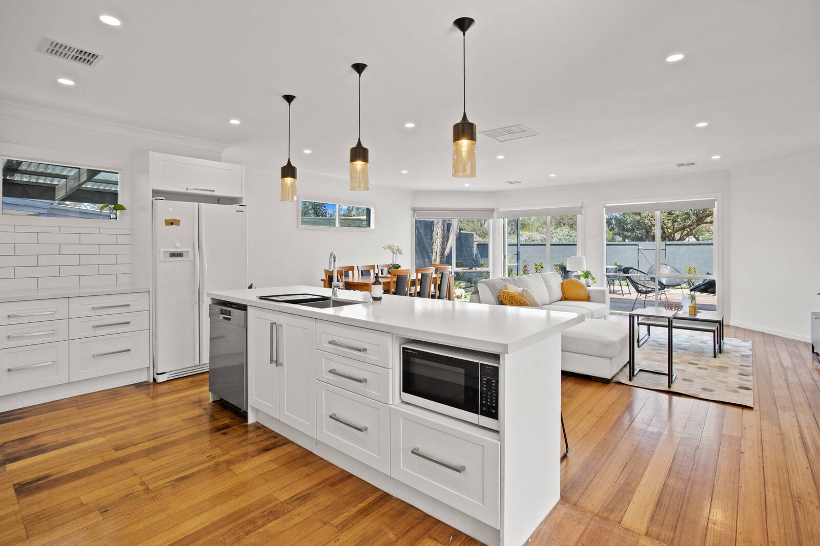 Biggin & Scott - 18 Clovelly Parade, Seaford 3198